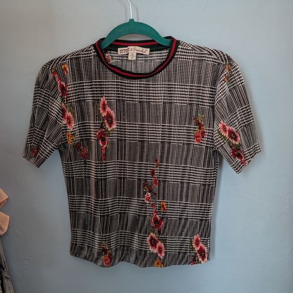 Gypsies & Moondust | Tops | Gypsies Moondust Black And White Fitted ...